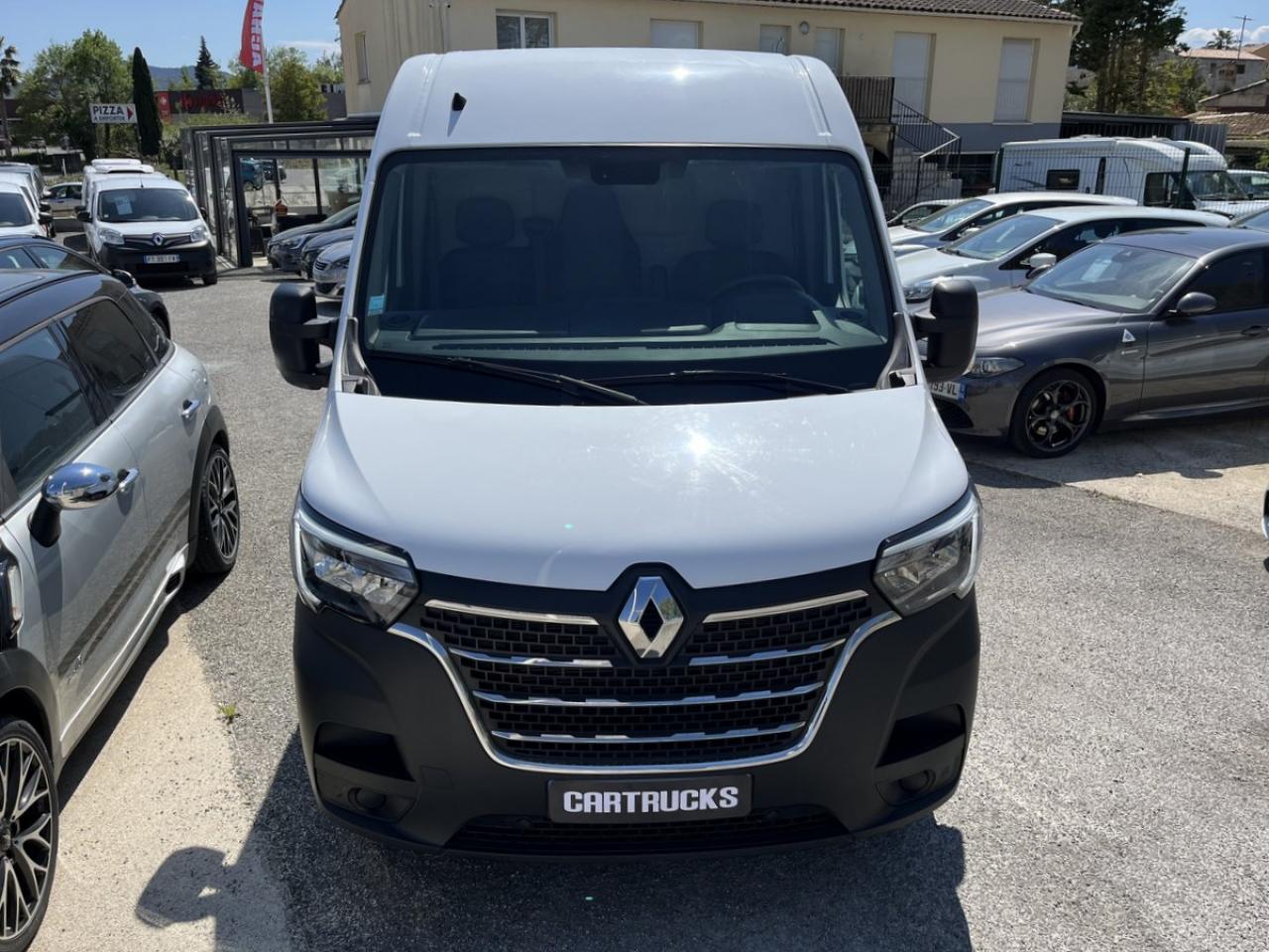 RENAULT Master Grand Confort F3300 L2H2 2.3 dCi - 135